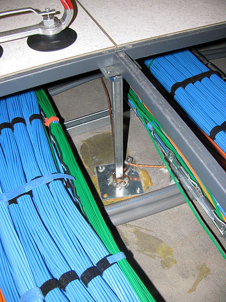Advantages of Raised-Access Flooring in Your 911 Dispatch Center